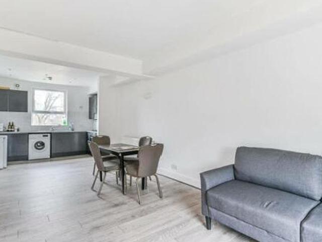 3 Bedroom Flat For Rent In Croydon