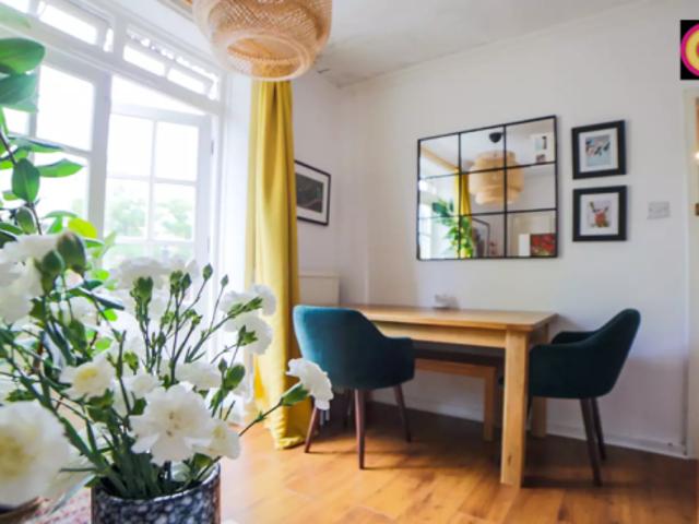 3 bedroom flat for rent in Cromer Street, London, WC1H