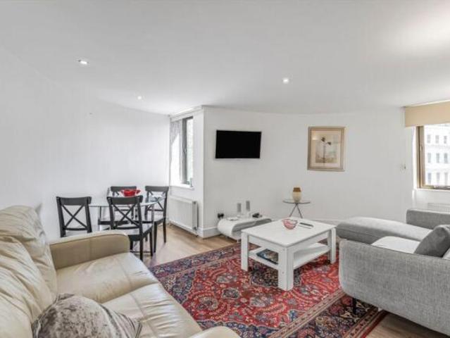 3 bedroom flat for rent in Cromwell Road, Earls Court, SW5