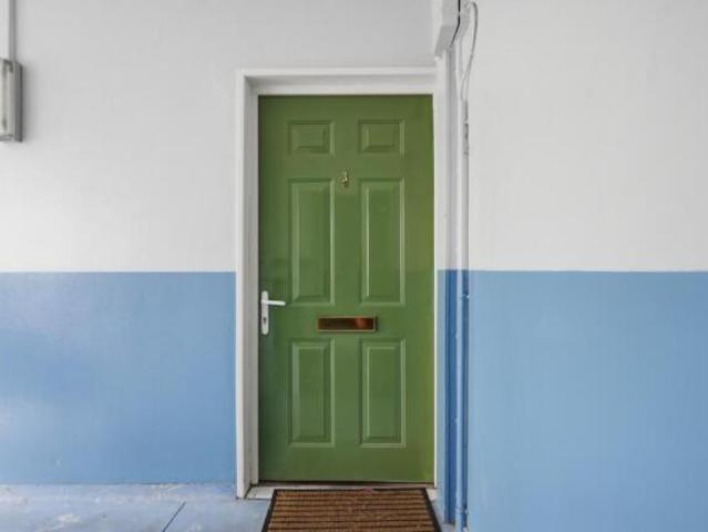 3 bedroom flat for rent in Craigmillar Castle Gardens, Craigmillar, Edinburgh, EH16