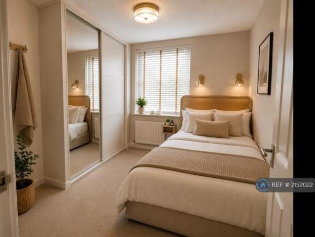 3 bedroom flat for rent in Craigcrook Road, Edinburgh, EH4