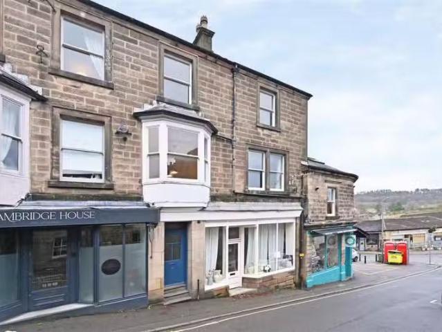 3 bedroom flat for rent in Curbar House North Church Street Ba.
