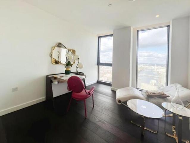 3 bedroom flat for rent in Damac Tower, Vauxhall, London, SW8