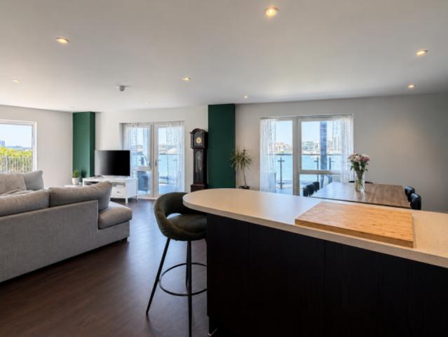3 bedroom flat for rent in Denyer Walk, Southampton, SO19 9UJ, SO19