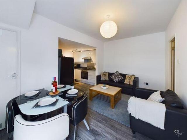 3 bedroom flat for rent in Ditchling Road, Brighton, BN1