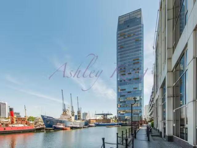 3 bedroom flat for rent in Dollar Bay, London, E14 9AD, E14