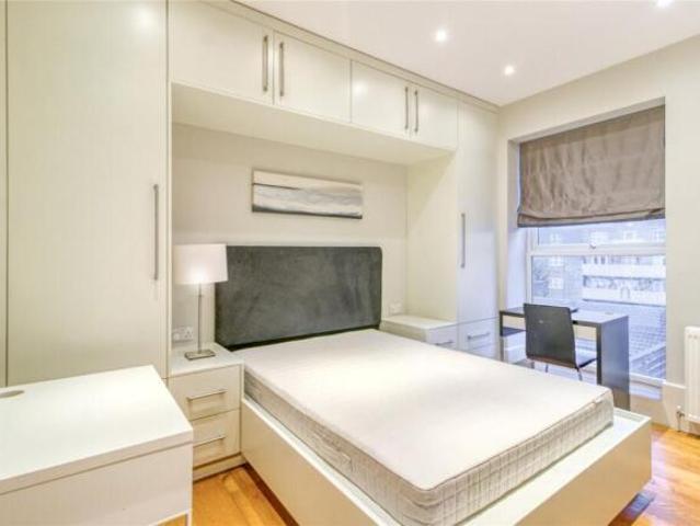 3 bedroom flat for rent in Doric Way, Euston, NW1