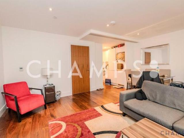 3 bedroom flat for rent in Duckman Tower, E14