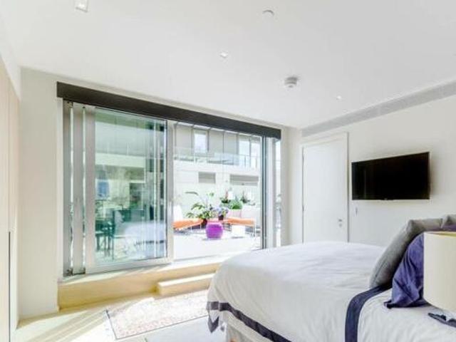 3 Bedroom Flat For Rent In Earls Court, London