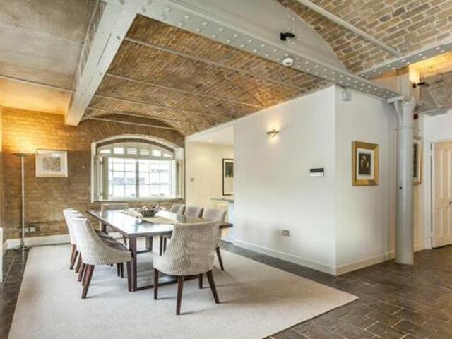 3 Bedroom Flat For Rent In East Smithfield