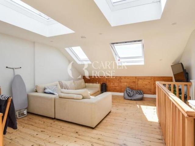 3 bedroom flat for rent in Eastwood Street, London, SW16