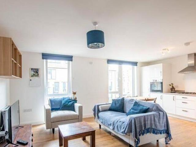 3 Bedroom Flat For Rent In Edinburgh