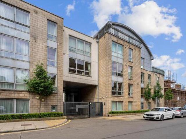 3 Bedroom Flat For Rent In Edinburgh