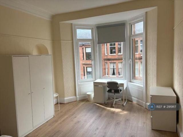 3 bedroom flat for rent in Elie St, Glasgow, G11