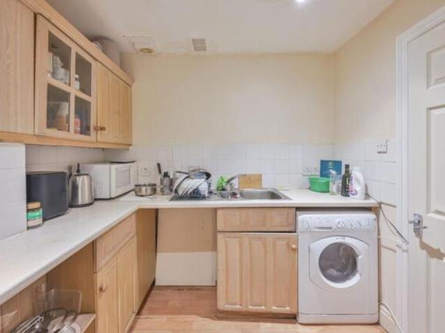 3 bedroom flat for rent in Emperors Gate, South Kensington, London, SW7