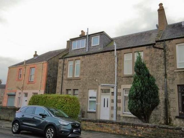 3 bedroom flat for rent in Erskine Street Buckhaven KY8