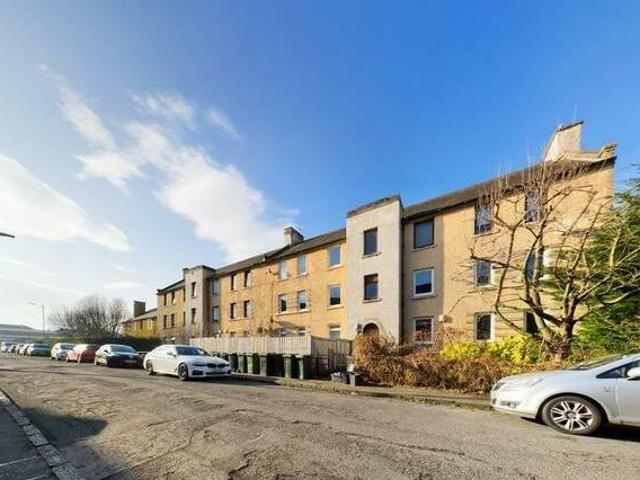 3 bedroom flat for rent in Ferry Road Place Ferry Road Edinburgh EH4