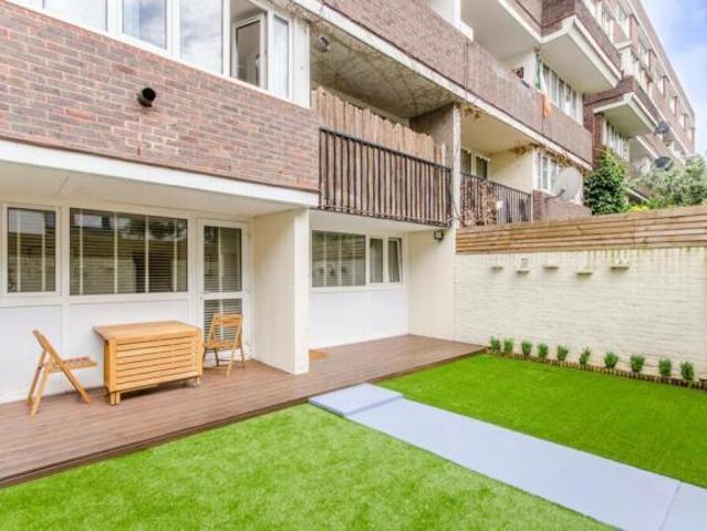 3 bedroom flat for rent in Finborough Road, Chelsea, SW10