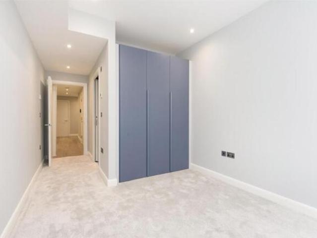 3 bedroom flat for rent in Fortess Road, NW5
