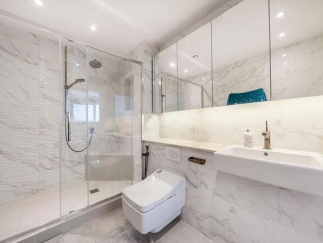 3 bedroom flat for rent in, Forum Magnum Square, SE1