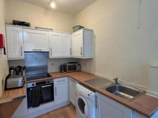3 bedroom flat for rent in Fowler Terrace, Edinburgh, EH11