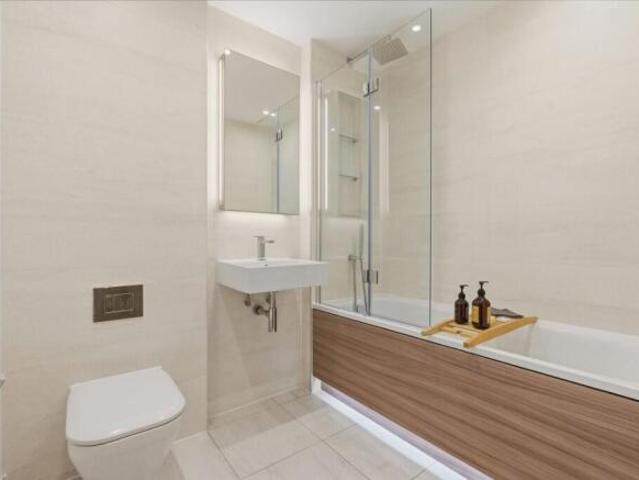 3 bedroom flat for rent in Florence House, Lundy Close, London, NW9