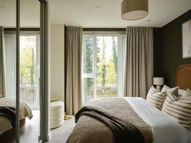 3 bedroom flat for rent in Flat 17, Aquifer House, 10 Mill Roa.