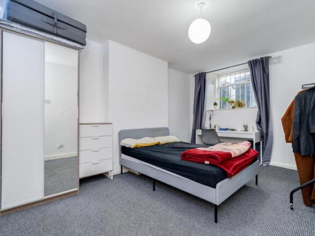 3 bedroom flat for rent in Flat 1, 29 Victoria Road, LS6 1AS, LS6