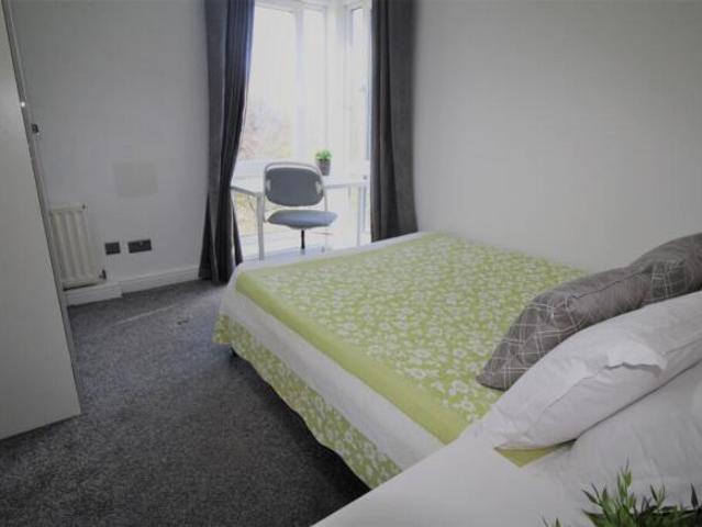 3 bedroom flat for rent in Flat 47, 205 Clarendon Road, Leeds, LS2 9DU, LS2