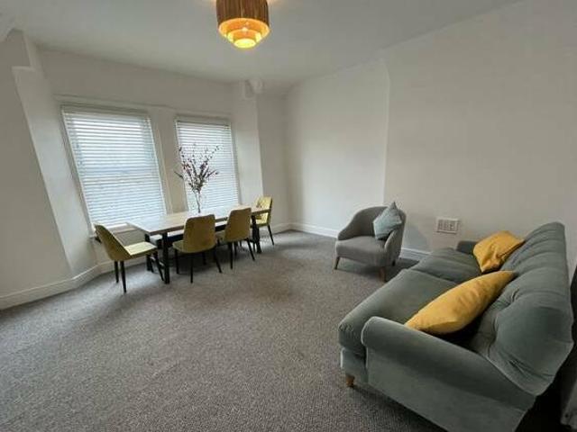 3 bedroom flat for rent in Flat 6 35 Princes Avenue L8