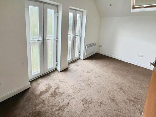 3 bedroom flat for rent in Fletton Avenue, Peterborough, PE2