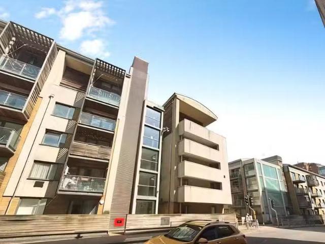 3 bedroom flat for rent in Fleet Street, Brighton, East Susint.