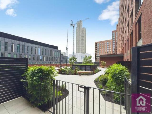 3 bedroom flat for rent in Waterhouse Tower, 1 Dutton Street, Manchester, Greater Manchester, M3