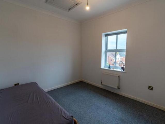 3 bedroom flat for rent in Goldcrest Drive, St. Marys Island, ME4