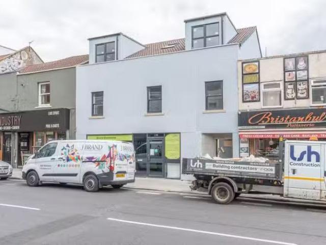 3 bedroom flat for rent in Gloucester Road Bishopston, BS7