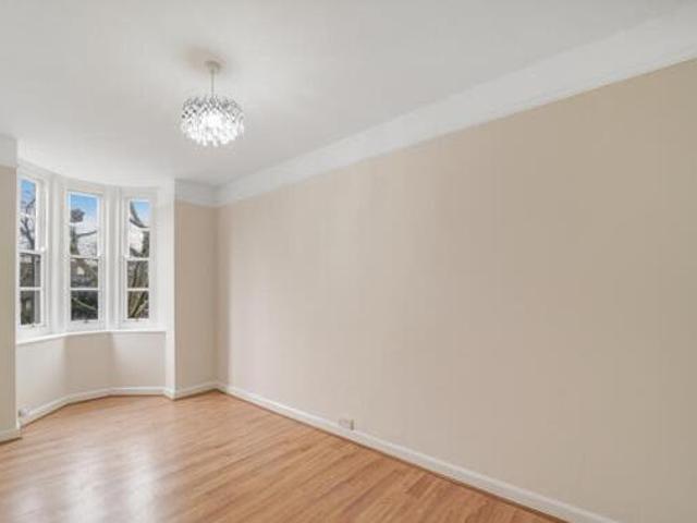 3 Bedroom Flat For Rent In Grove End Road