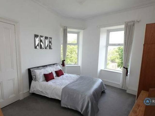 3 bedroom flat for rent in Grosvenor Place Aberdeen AB25