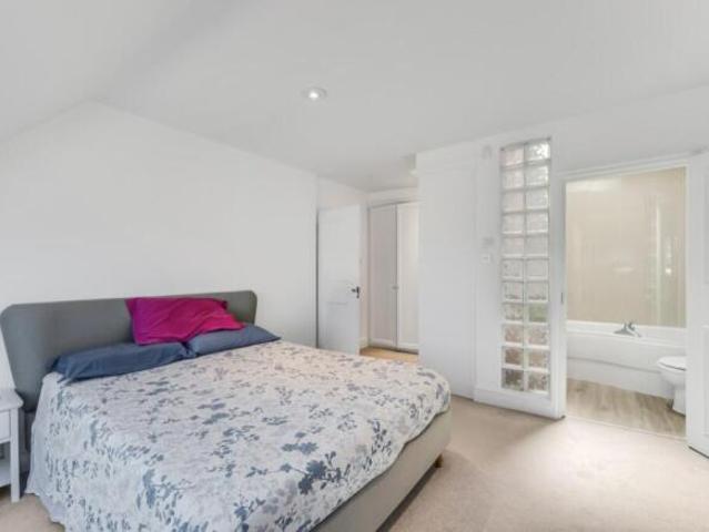 3 bedroom flat for rent in Greencroft Gardens, South Hampstead, NW6