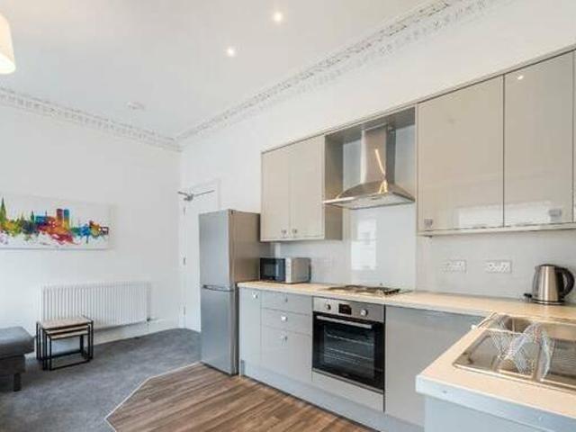 3 bedroom flat for rent in Grindlay Street Tollcross Edinburgh EH3