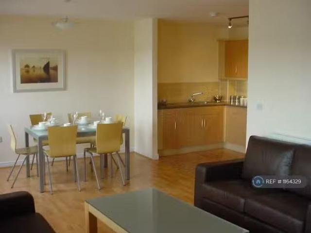 3 bedroom flat for rent in Hampden Gardens, Cambridge, CB1