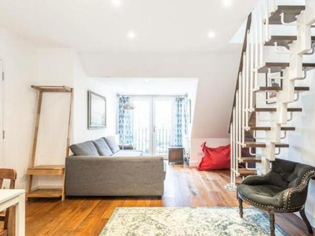 3 Bedroom Flat For Rent In Hampstead, London