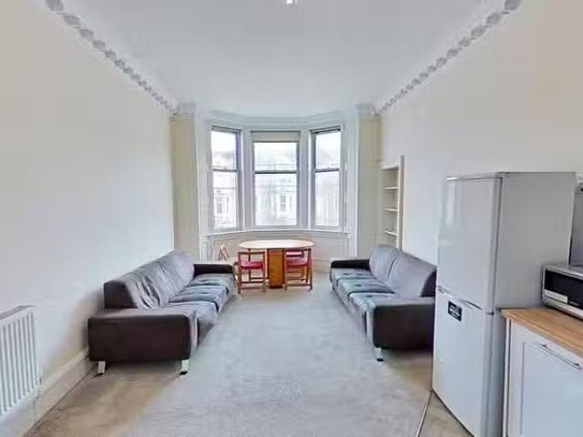 3 bedroom flat for rent in Haddington Place, Edinburgh, EH7