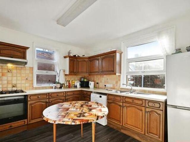 3 Bedroom Flat For Rent In Harlesden