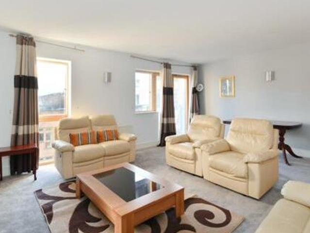 3 Bedroom Flat For Rent In Harrowby Street