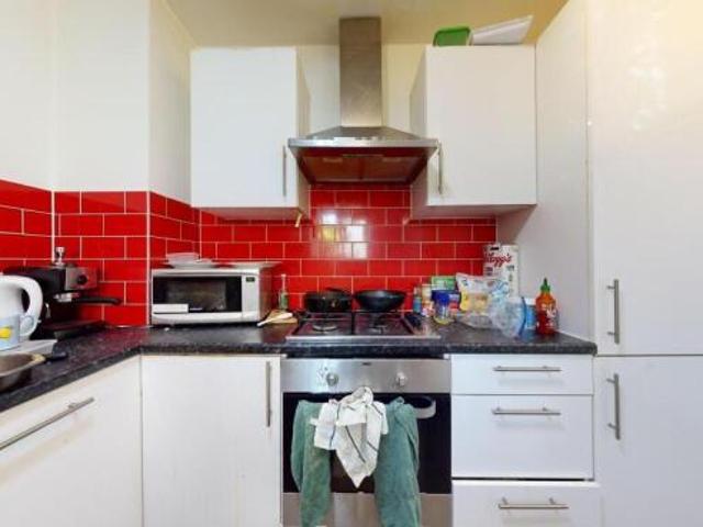 3 bedroom flat for rent in Havelock Close, India Way, LONDON, W12