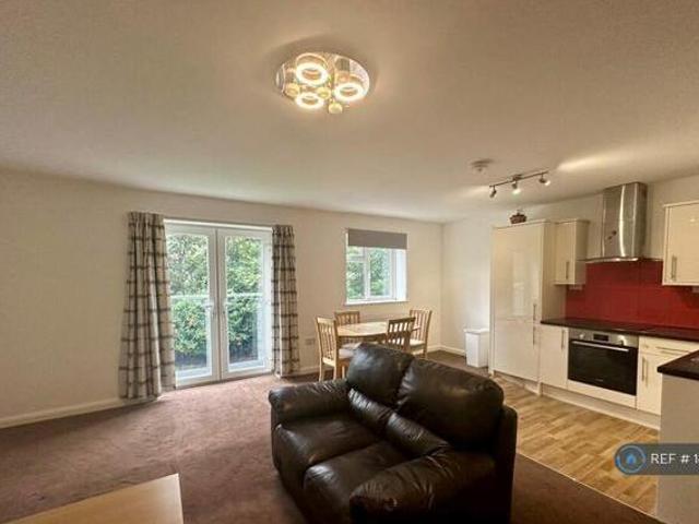 3 Bedroom Flat For Rent In Hendon