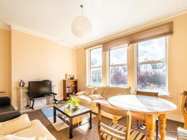 3 Bedroom Flat For Rent In Heaver Estate, London