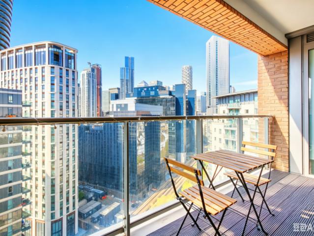 3 bedroom flat for rent in Heritage Tower, East Ferry Road, London, E14