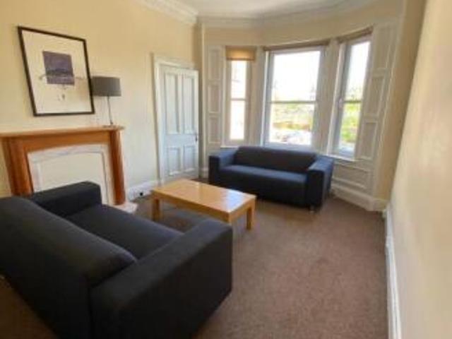 3 bedroom flat for rent in Hermand Crescent, Slateford, Edinburgh, EH11