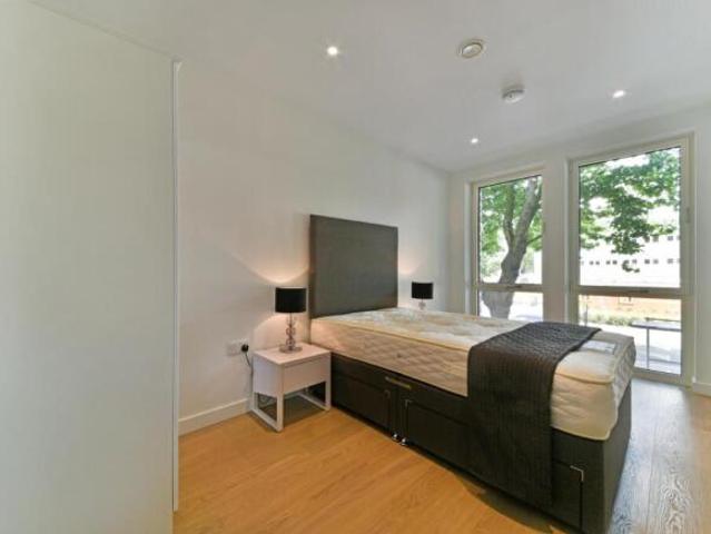 3 bedroom flat for rent in Heygate Street, Elephant Park, Elephant & Castle, London, SE17